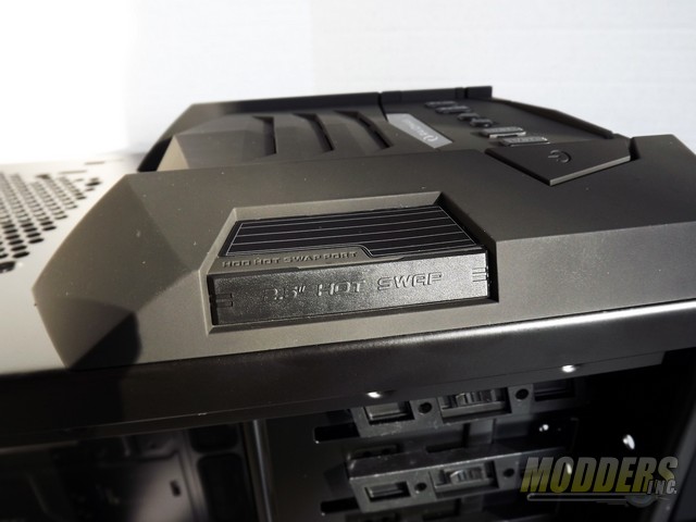 RAIDMAX Vampire Tower Computer Case Review - Page 2 Of 5 - Modders Inc