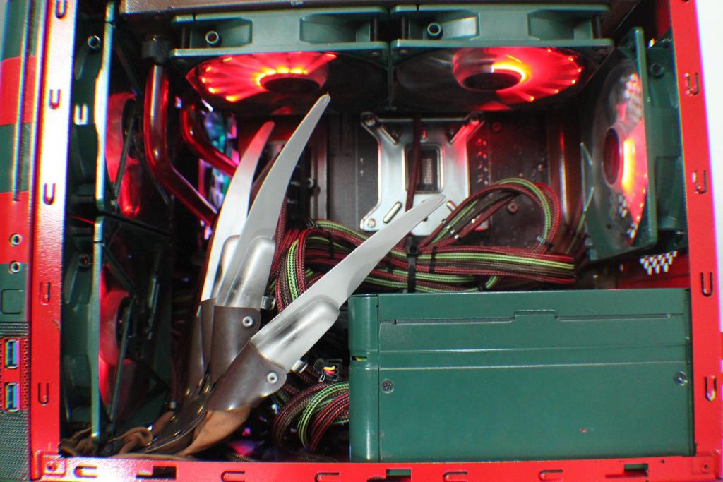 Freddy Krueger Node 804 Casemod By Nick Blackwell - Modders Inc