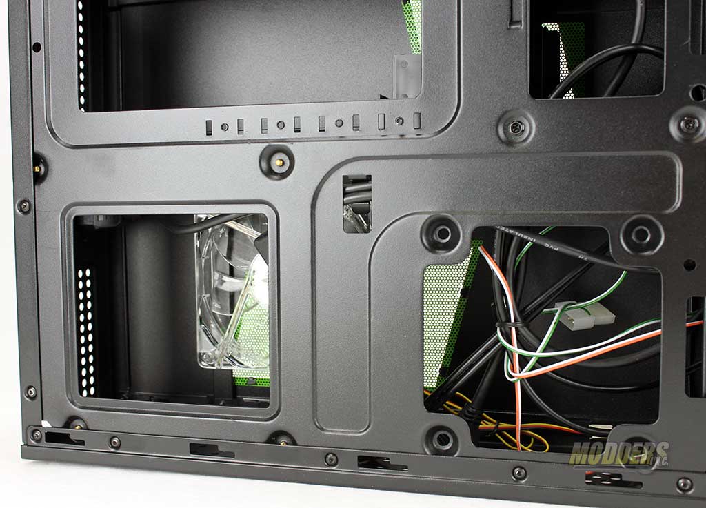 AzzA Z Mini-ITX Gaming Case Review - Page 3 Of 5 - Modders Inc