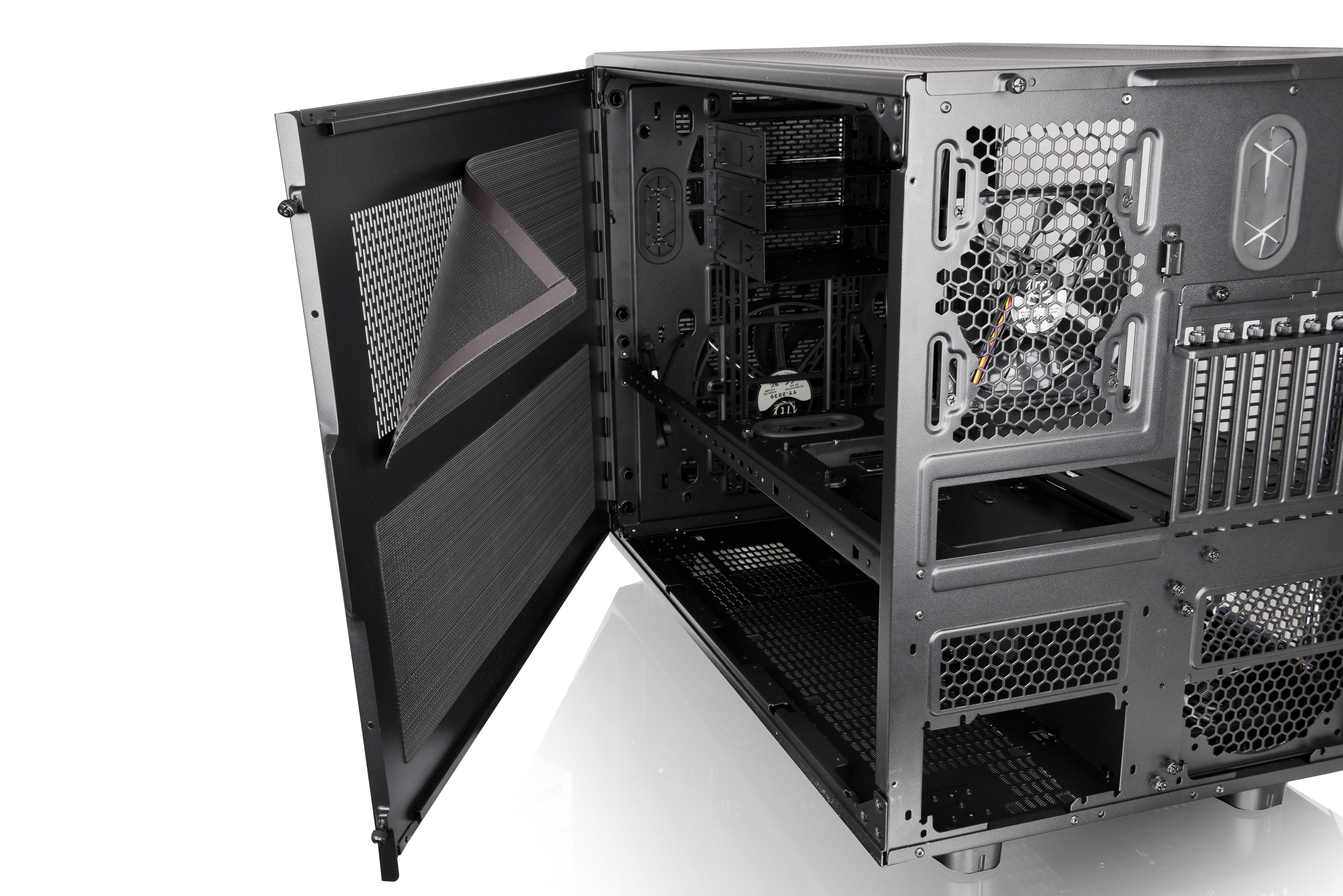 Thermaltake Announces New Core X Computer Case Line - Page 3 Of 3 ...