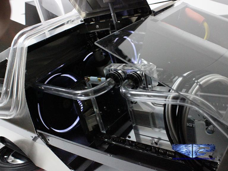 DeLorean Casemod By Marc Molella - Modders Inc