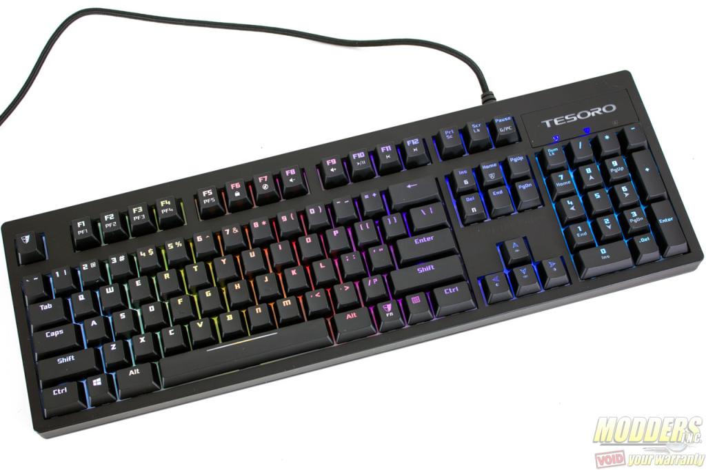 Tesoro Excalibur Spectrum Keyboard Review: Fun Fury Of Fancy Fingering ...
