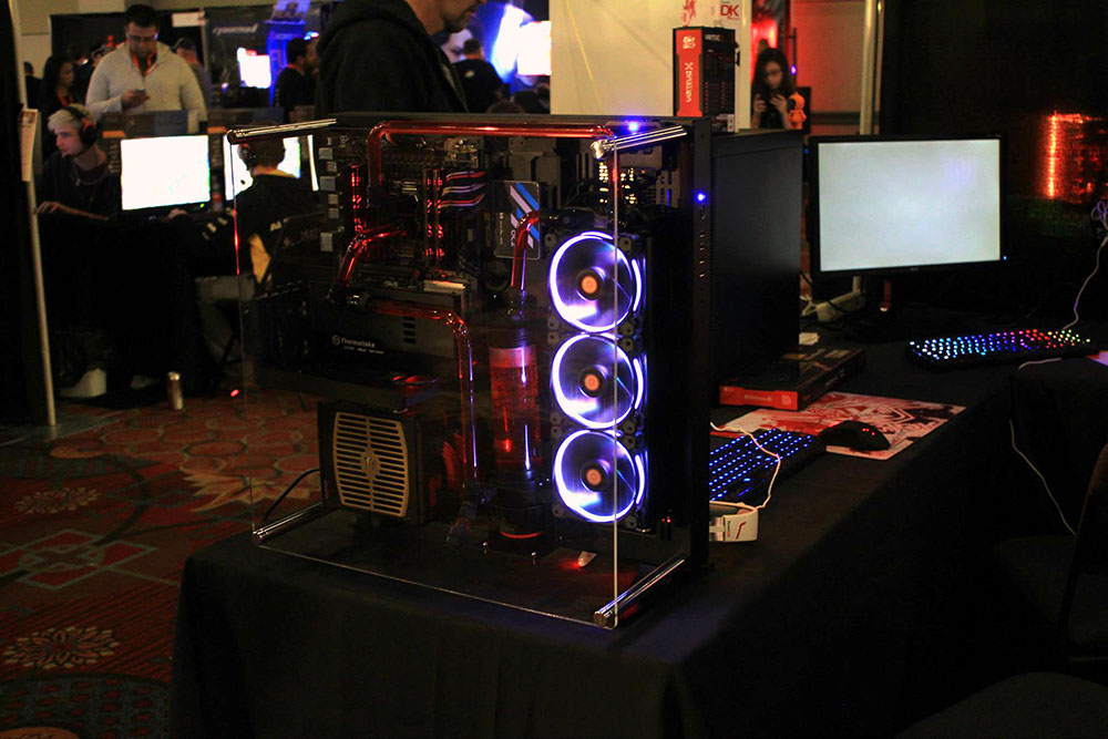 Thermaltake Core P5 ATX Wall Mount Case Now Available Worldwide ...