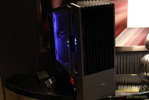 EVGA @ CES 2016: Gaming Case, Quick-disconnect Expandable AIO, High-End ...