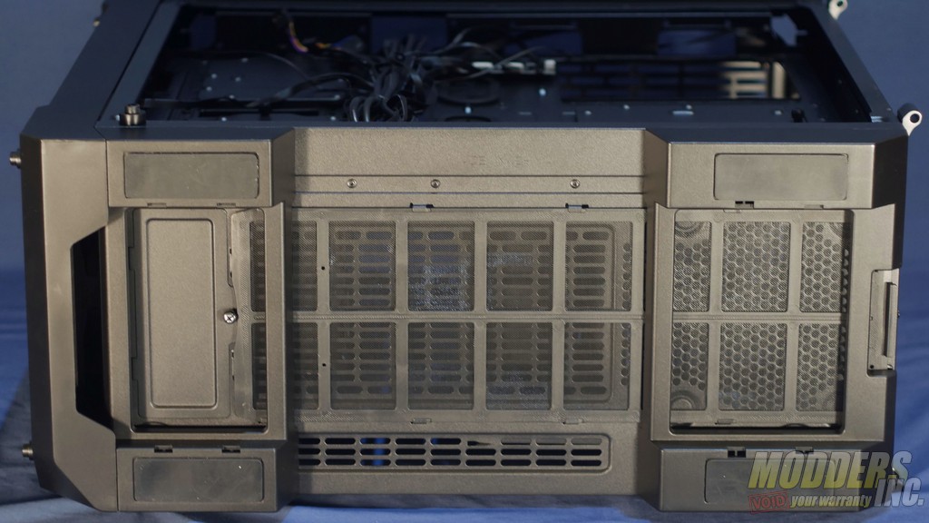 Thermaltake View 71 - Page 3 Of 8 - Modders Inc