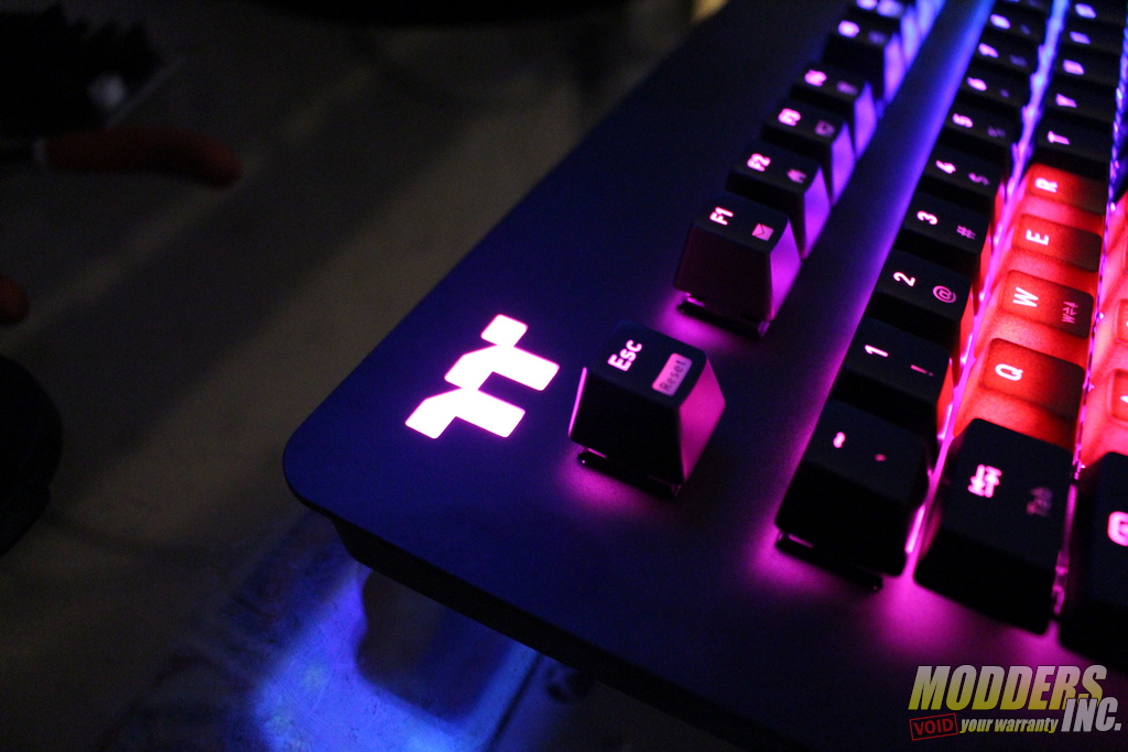 Thermaltake Level 20 GT RGB Razer Keyboard - Modders Inc