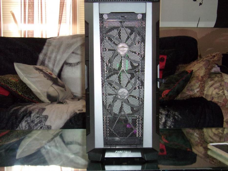 QuakeCon At Home PC Case Mods - Modders Inc